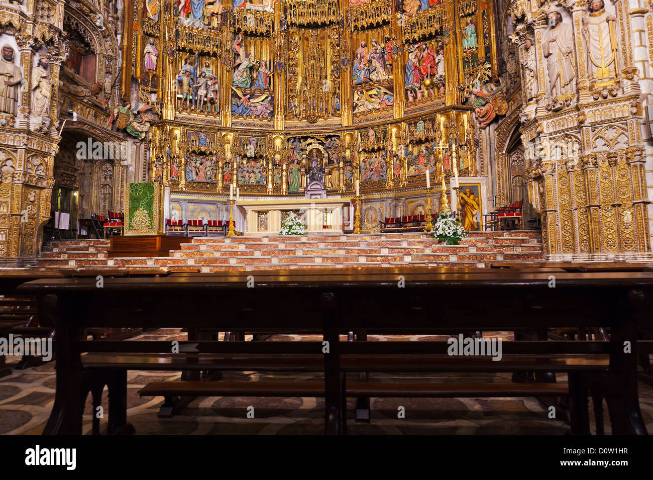 Mary statue, toledo cathedral hi-res stock photography and images - Alamy