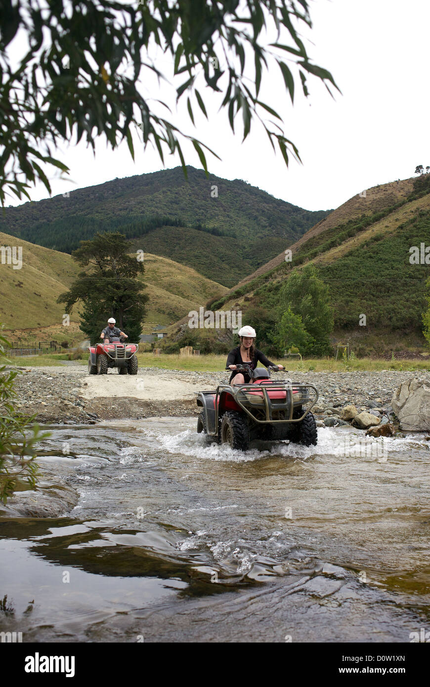 Quad biking new zealand hi-res stock photography and images - Alamy