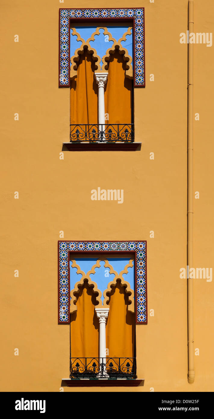 Arabian style architecture hi-res stock photography and images - Alamy