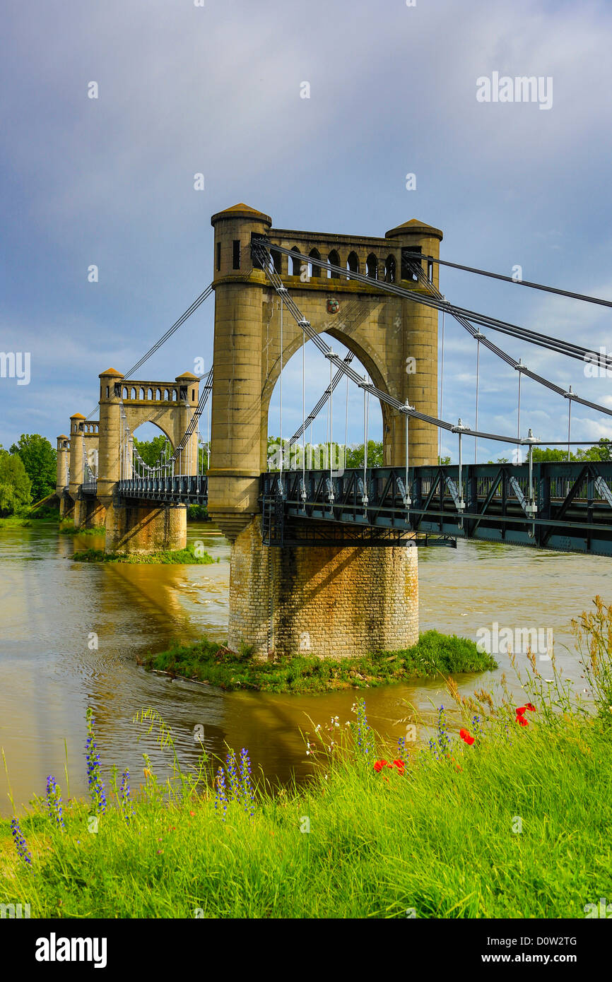 Bridge travel history hi-res stock photography and images - Alamy