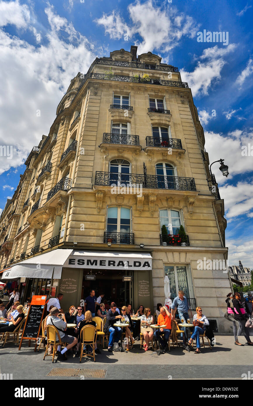 Paris cafe hi-res stock photography and images - Alamy