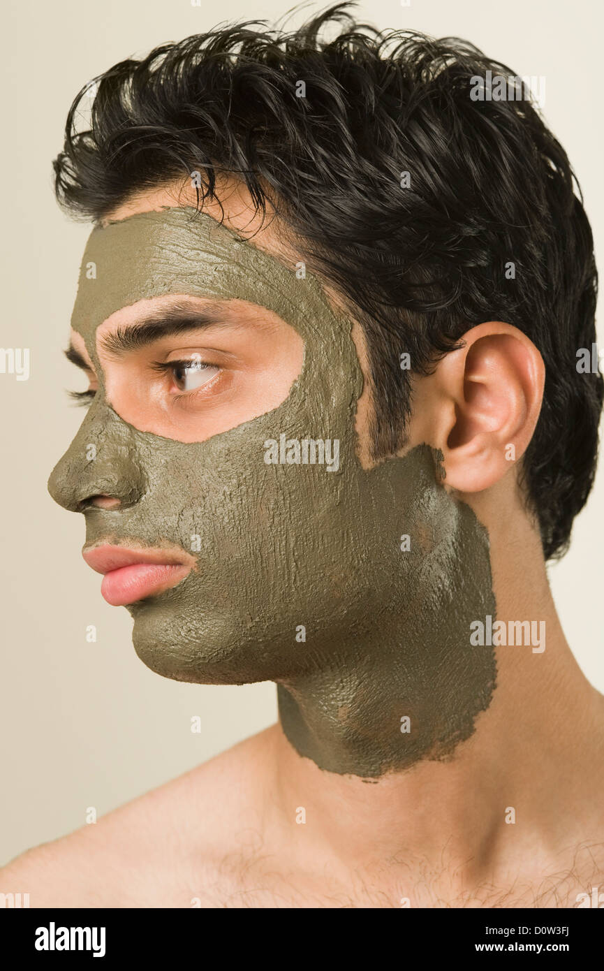 Mud pack hi-res stock photography and images - Alamy