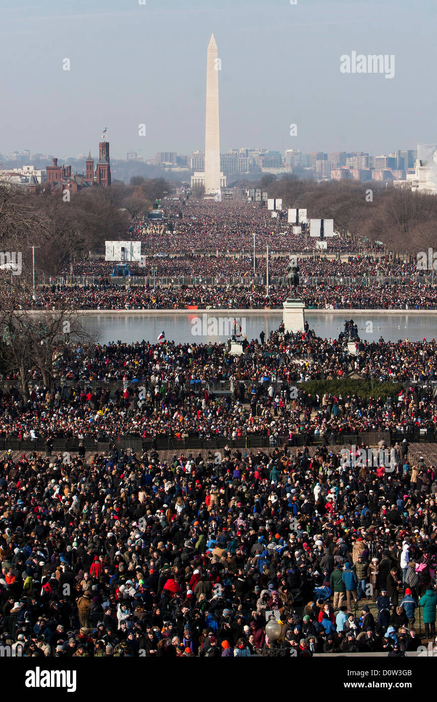 Obama inauguration 2009 speech hi-res stock photography and images - Alamy