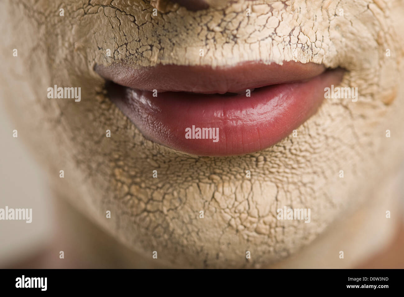 Cracked mask hi-res stock photography and images - Alamy