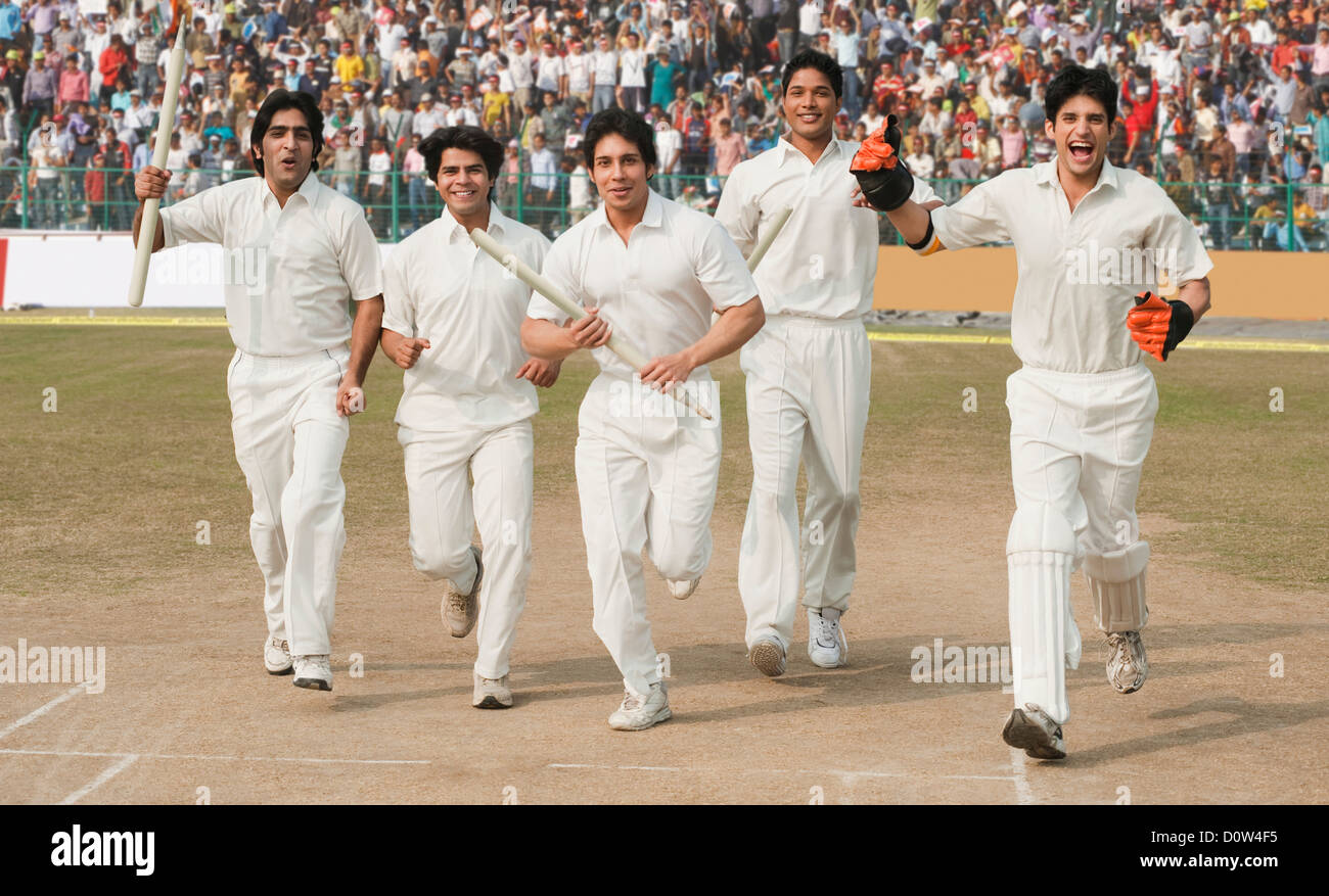 Cricket players celebrating hi-res stock photography and images - Alamy