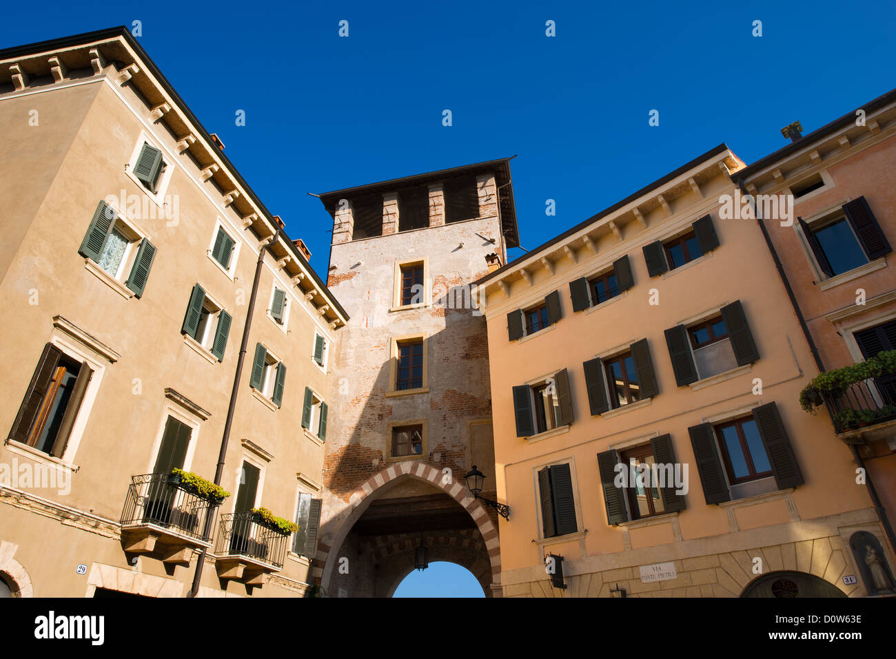 Defensive Tower - Verona Italy Stock Photo - Alamy