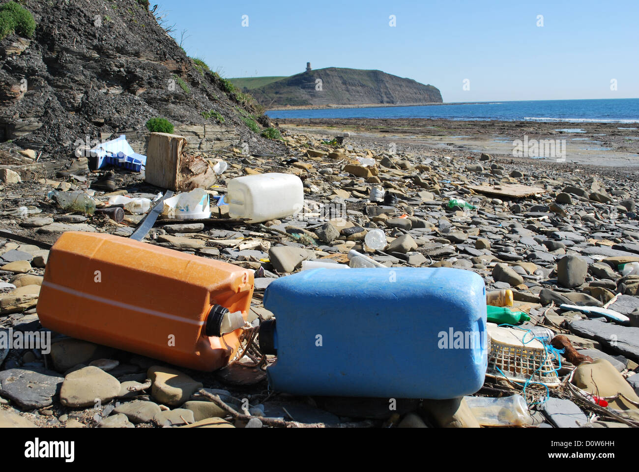Litter at Kimmeridge Bay, Dorset Stock Photo - Alamy