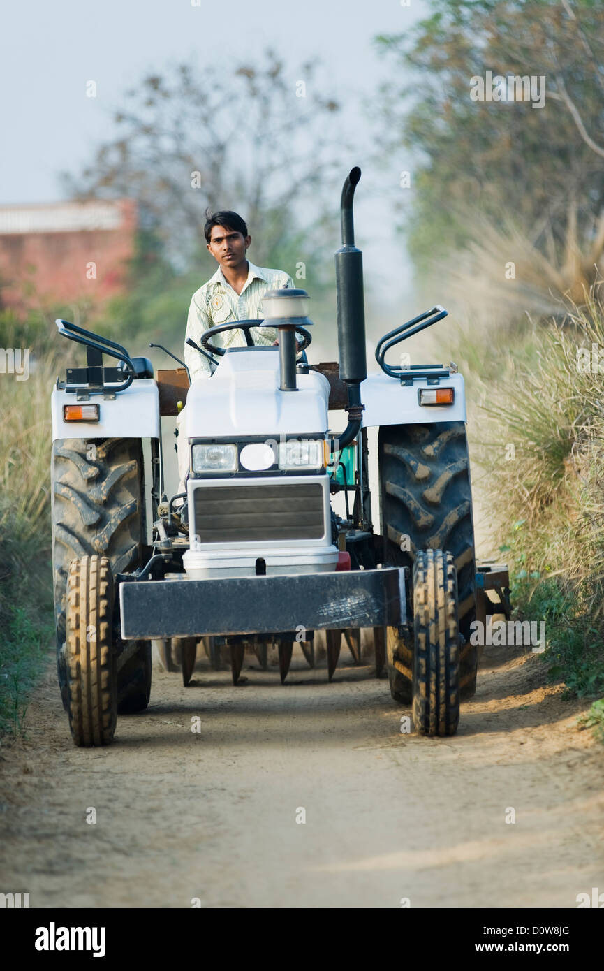 Modern farming india hi-res stock photography and images - Alamy