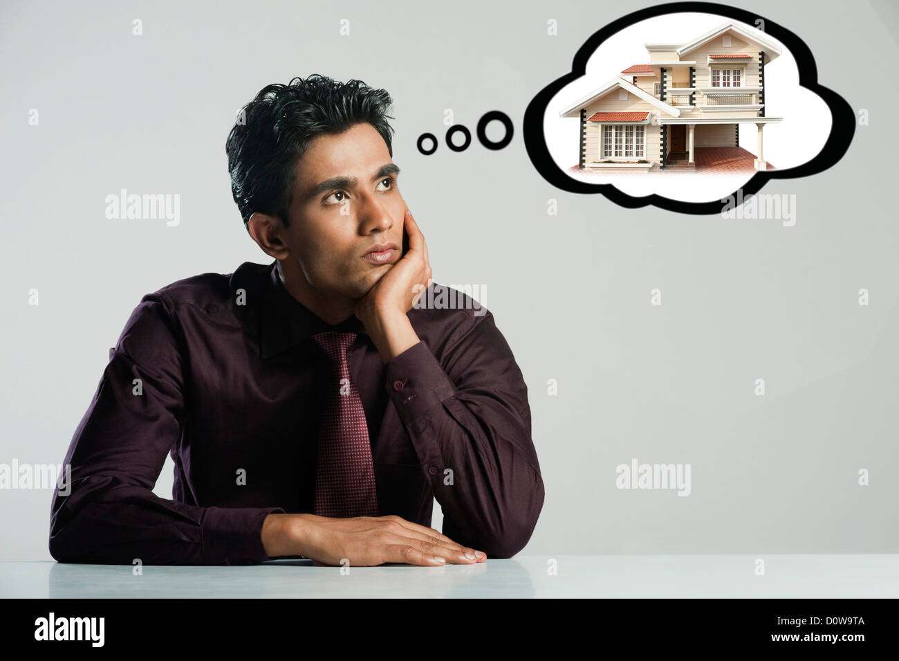 Dreaming of house think bubble hi-res stock photography and images - Alamy