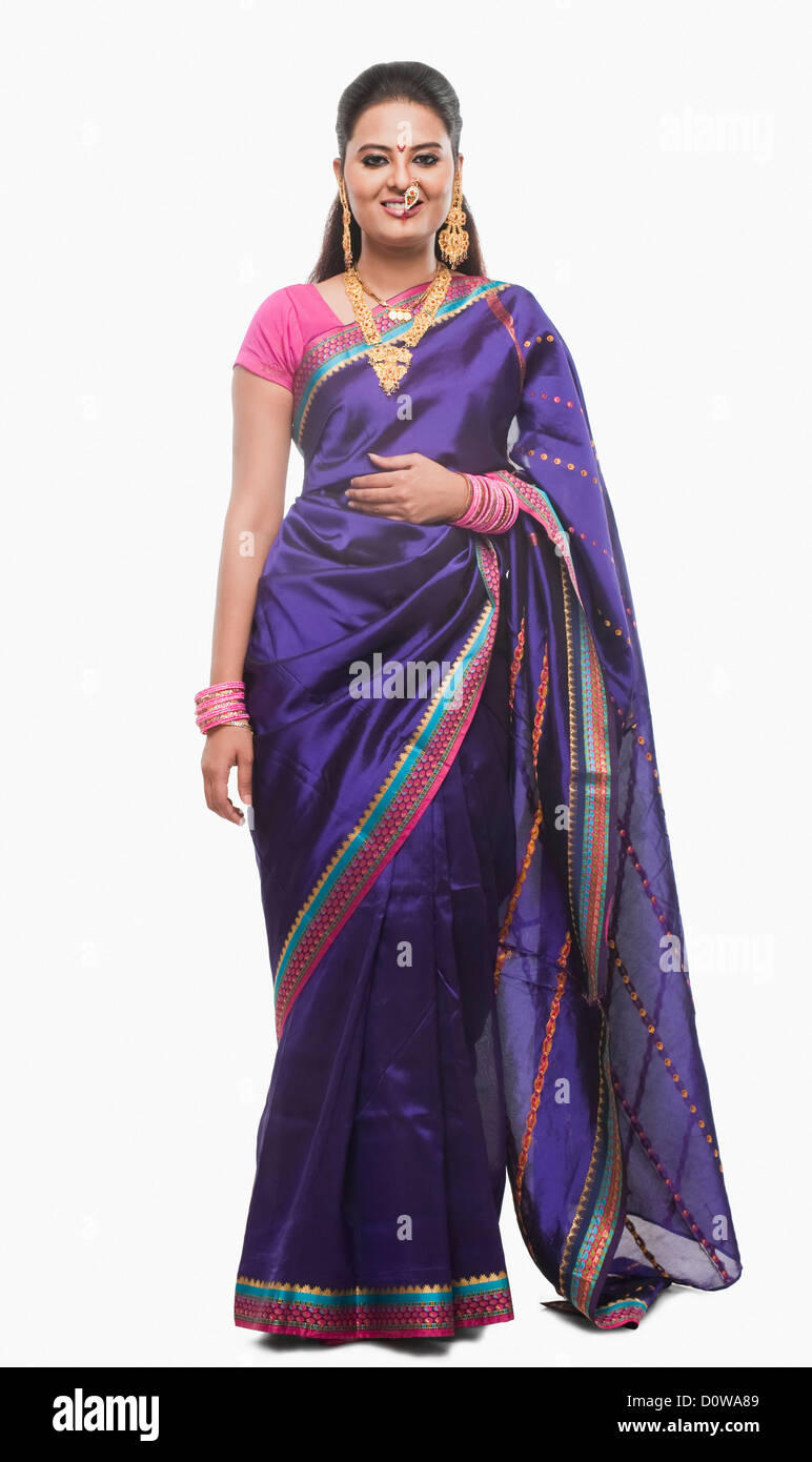 Marathi woman hi-res stock photography and images - Alamy