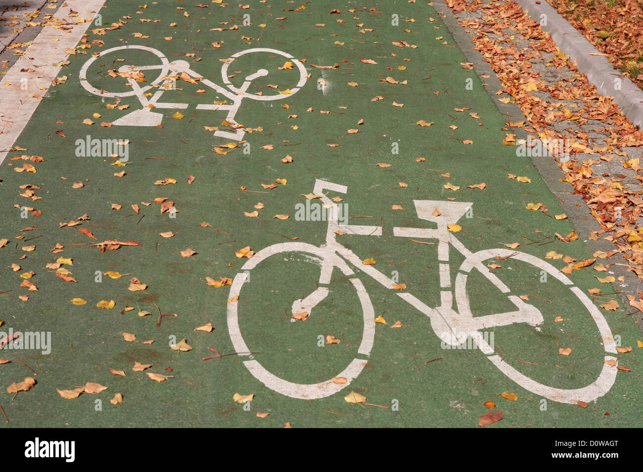 Cycle track road sign hi-res stock photography and images - Alamy