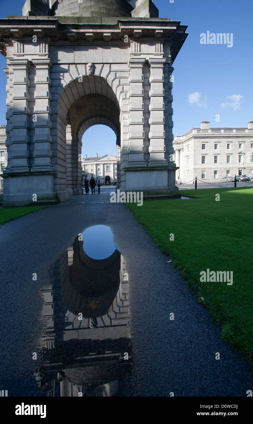 Dublin, Ireland, the main square of Trinity College Stock Photo - Alamy