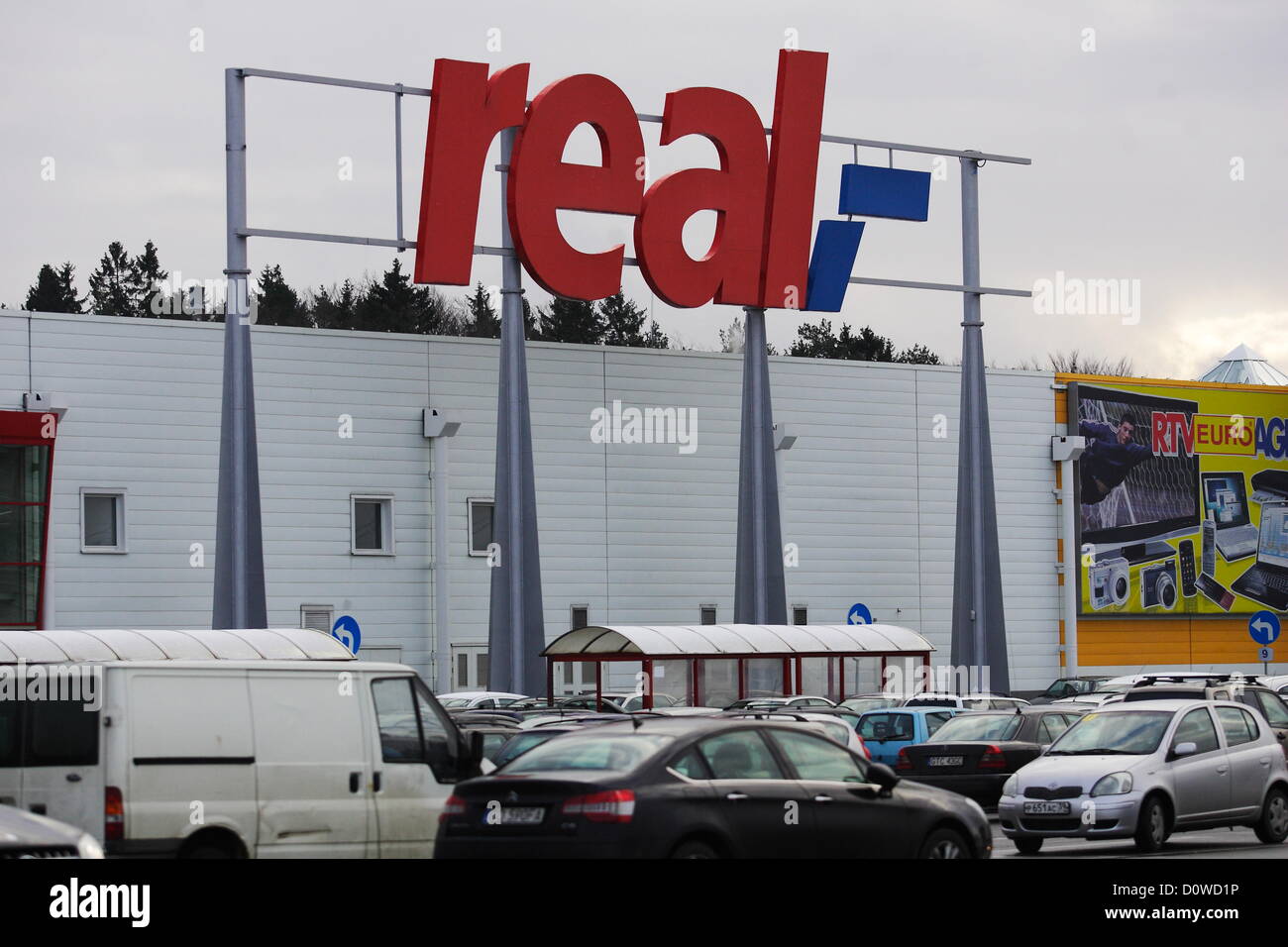 Mall mulliez family hi-res stock photography and images - Alamy