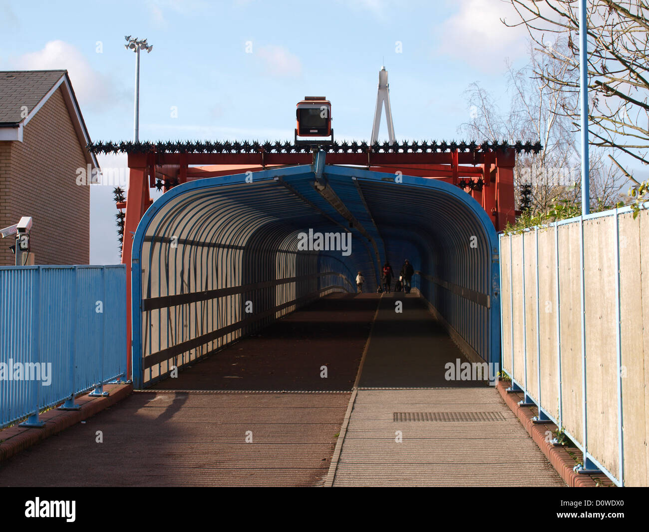 Entrance to Tony Carter bridge, pedestrian and cycle crossing of ...