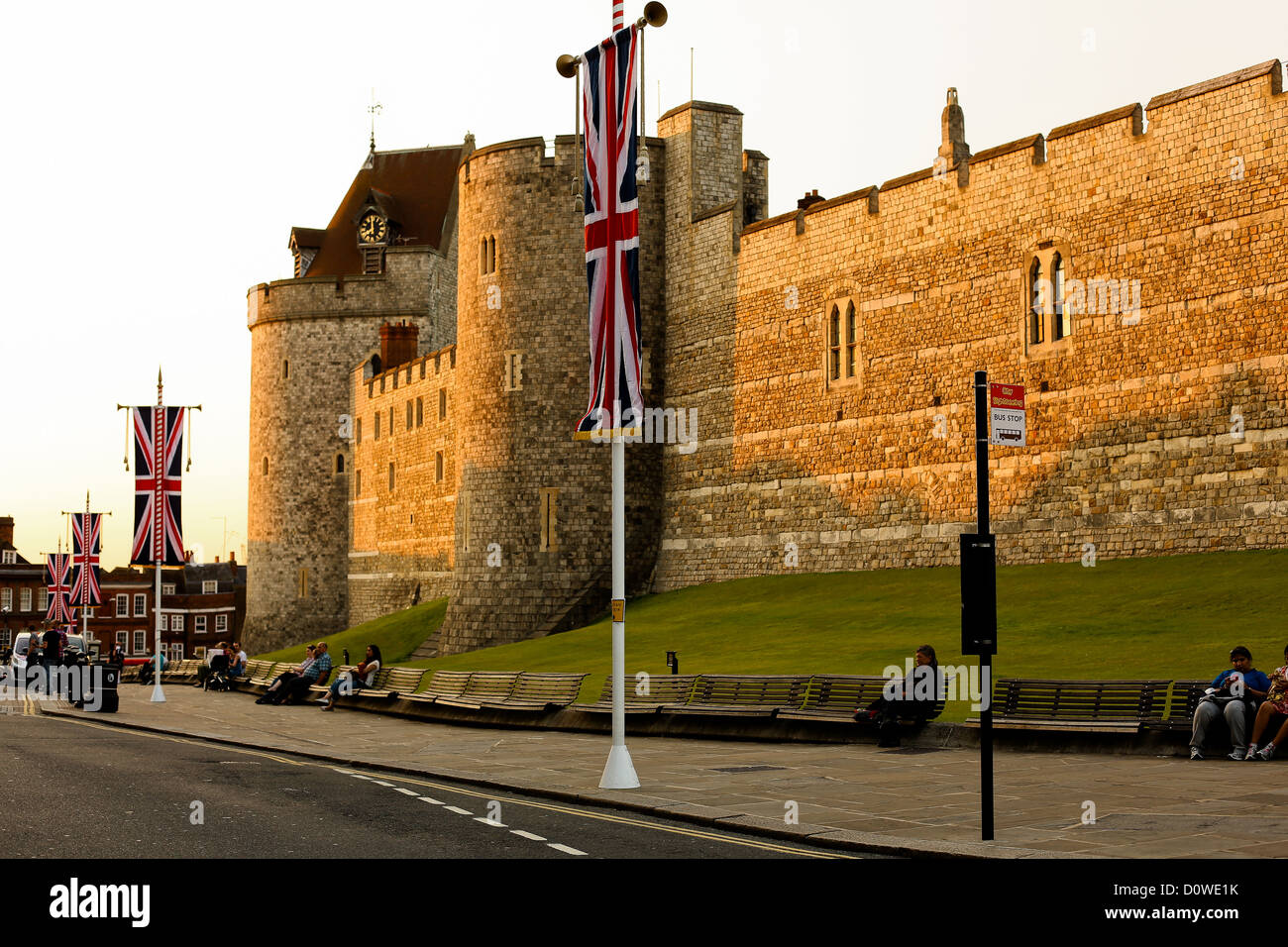 Windsor castle flag hi-res stock photography and images - Alamy
