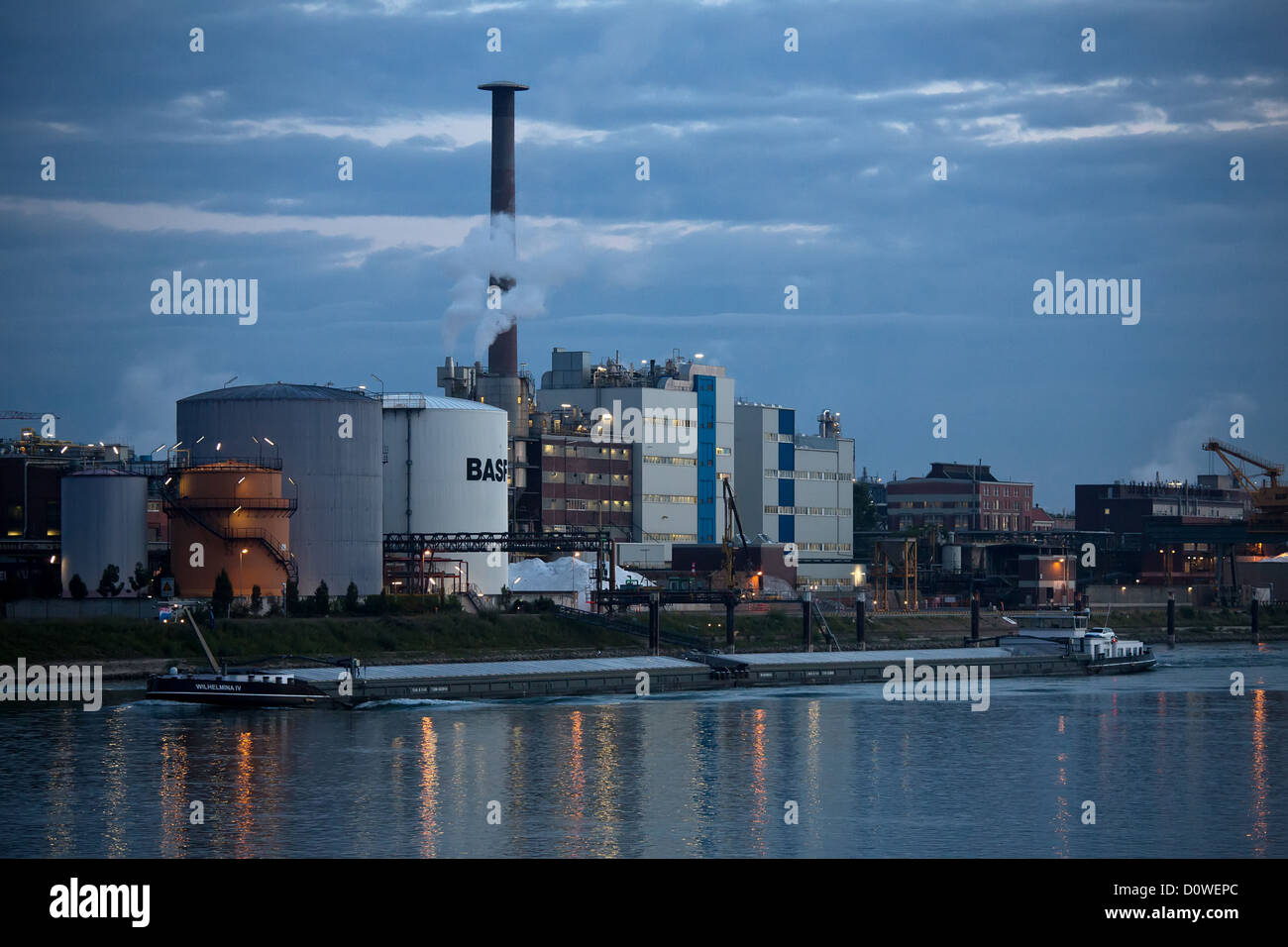 Ludwigshafen plant basf hi-res stock photography and images - Alamy