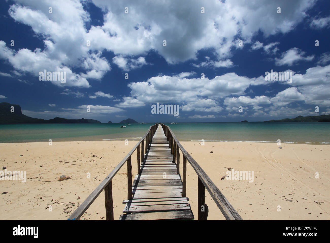 Jetty leading to El Nido, Philippines Stock Photo - Alamy