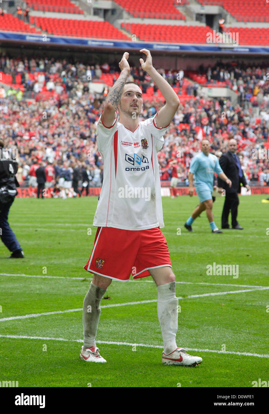 Mitchell cole hi-res stock photography and images - Alamy