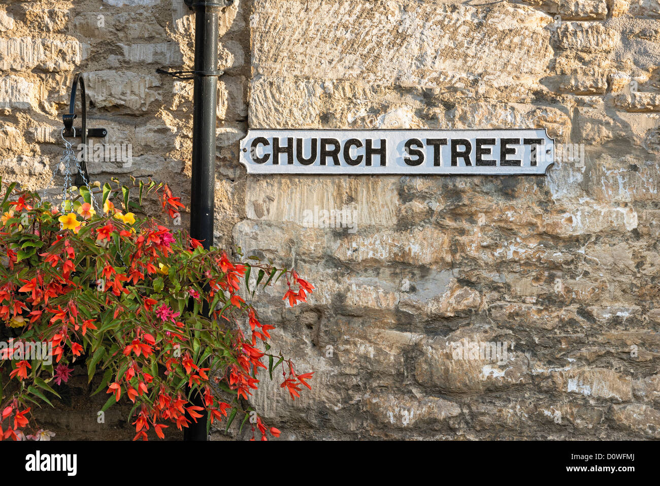 Hanging church sign hi-res stock photography and images - Alamy