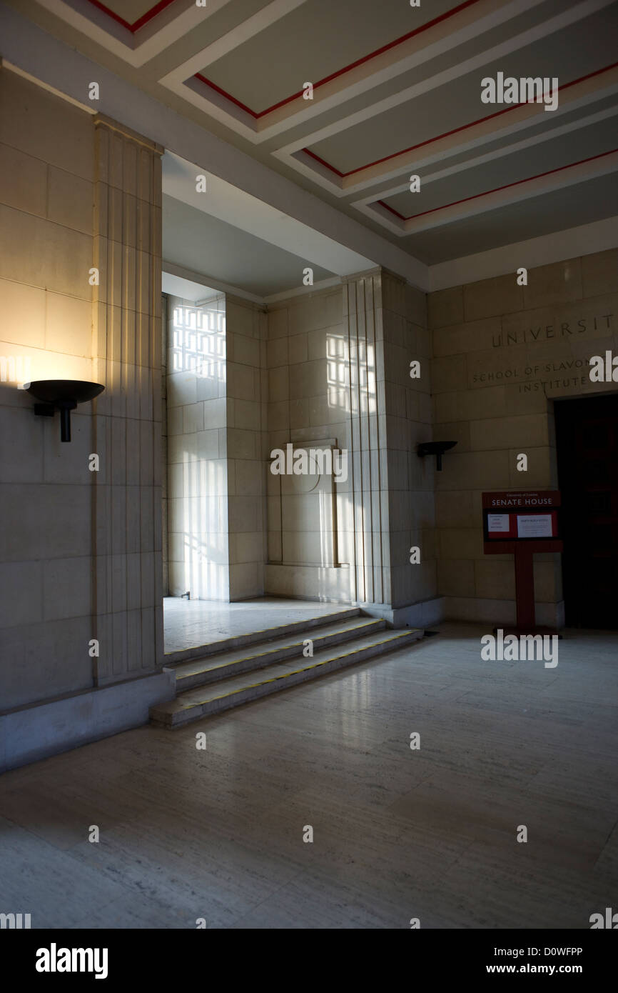 Senate house library london hi-res stock photography and images - Alamy