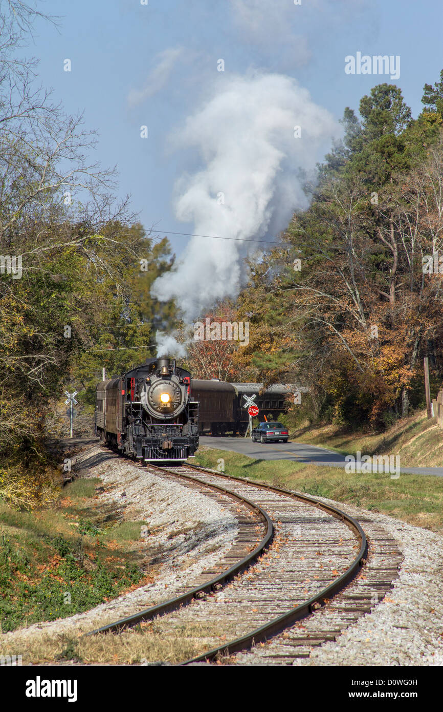 Autumn Leaf Special excursion train pulled by Southern Railway 630 is a ...