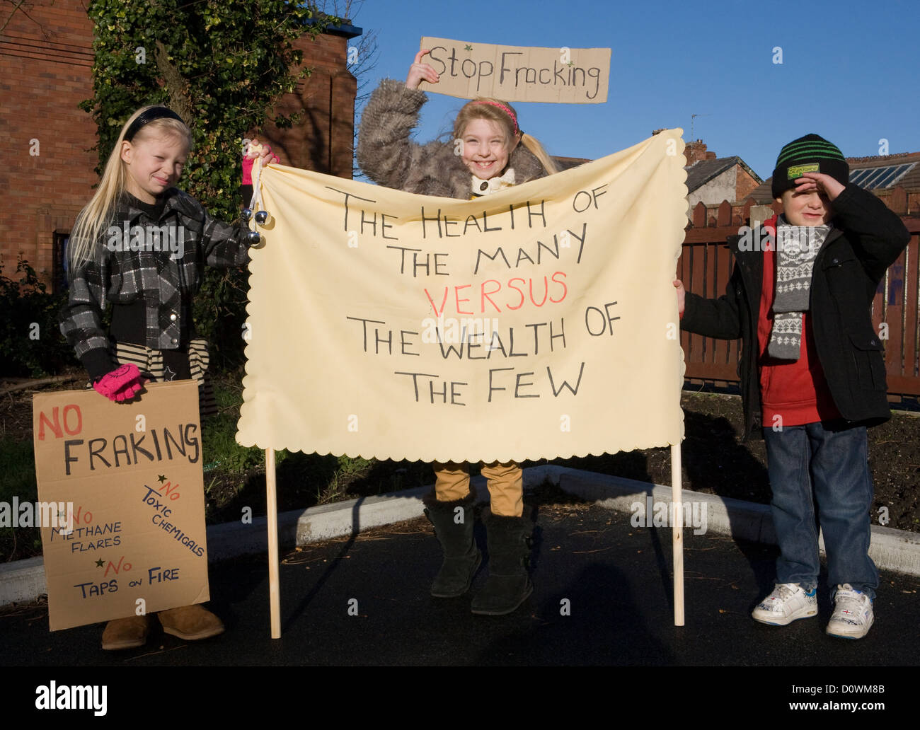 a cuadrilla plumpton frack off anti protest shale gas extraction ...