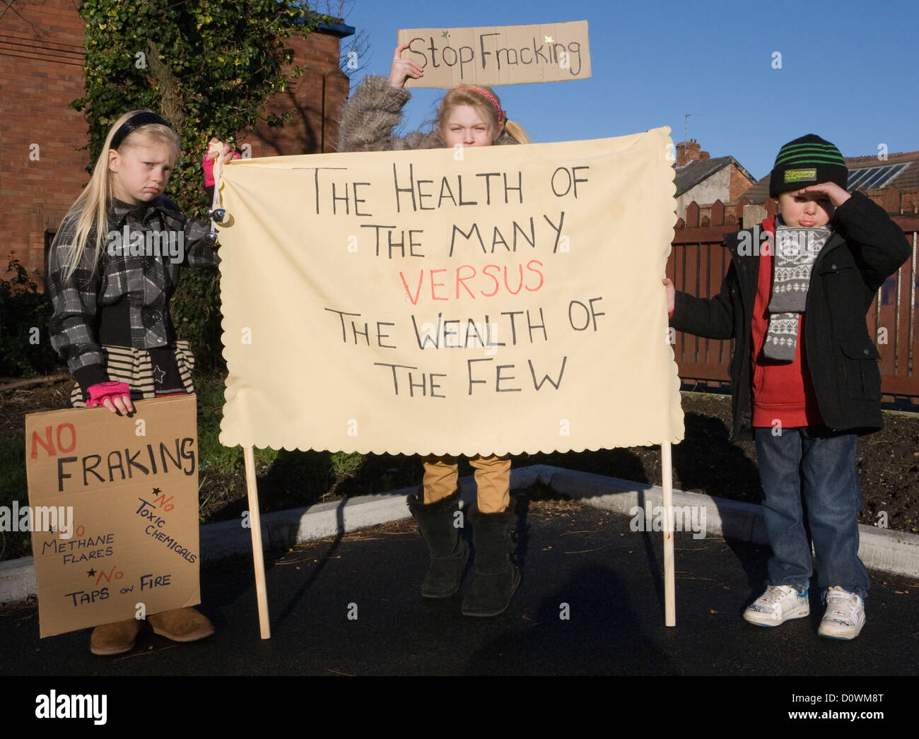 a cuadrilla plumpton frack off anti protest shale gas extraction ...