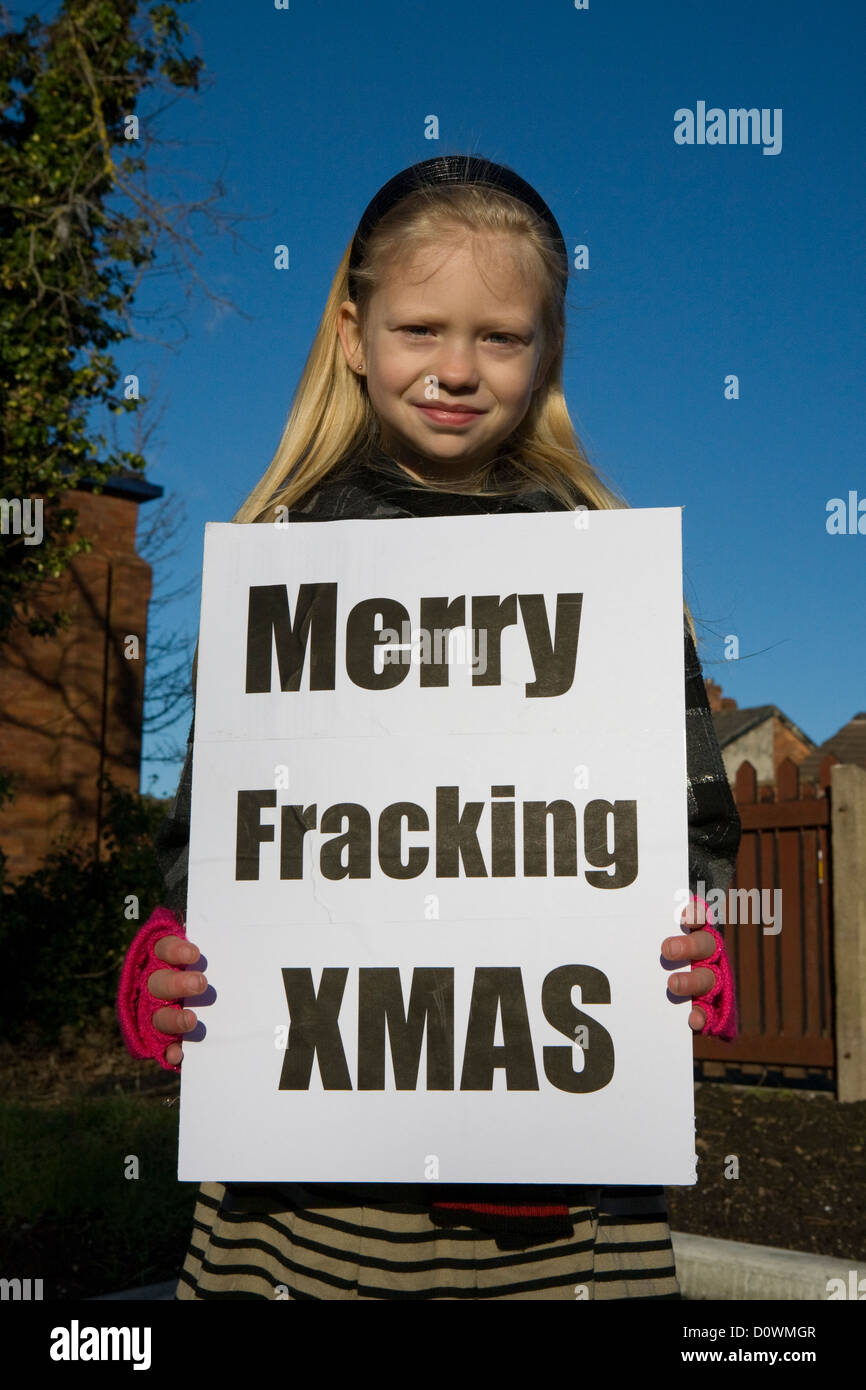 a cuadrilla plumpton frack off anti protest shale gas extraction ...
