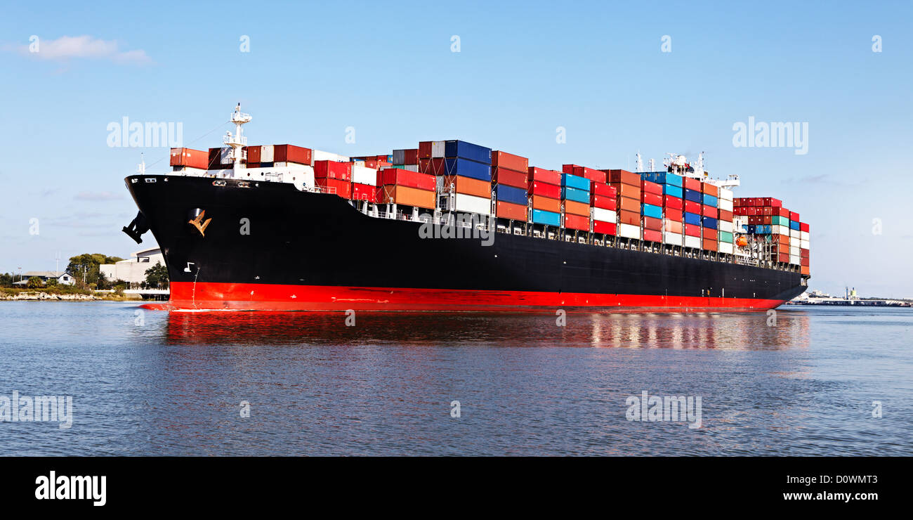 Cargo ship at the port Stock Photo - Alamy