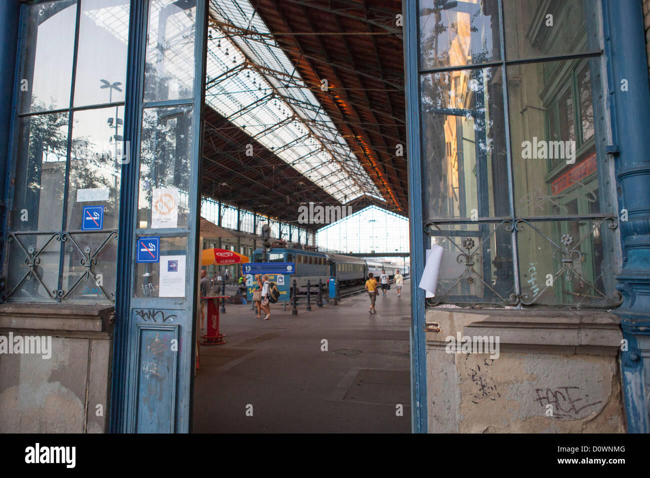 Budapest Nyugati Railway station Hungary Stock Photo - Alamy