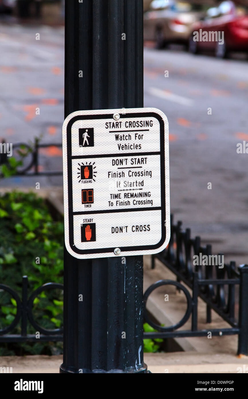 Instructions for a crossing in Atlanta, Georgia Stock Photo - Alamy