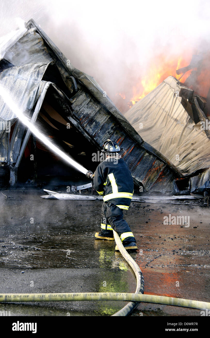 Selland Construction Commercial Structure Fire Stock Photo - Alamy