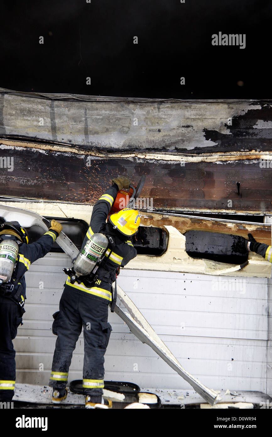 Selland Construction Commercial Structure Fire Stock Photo - Alamy