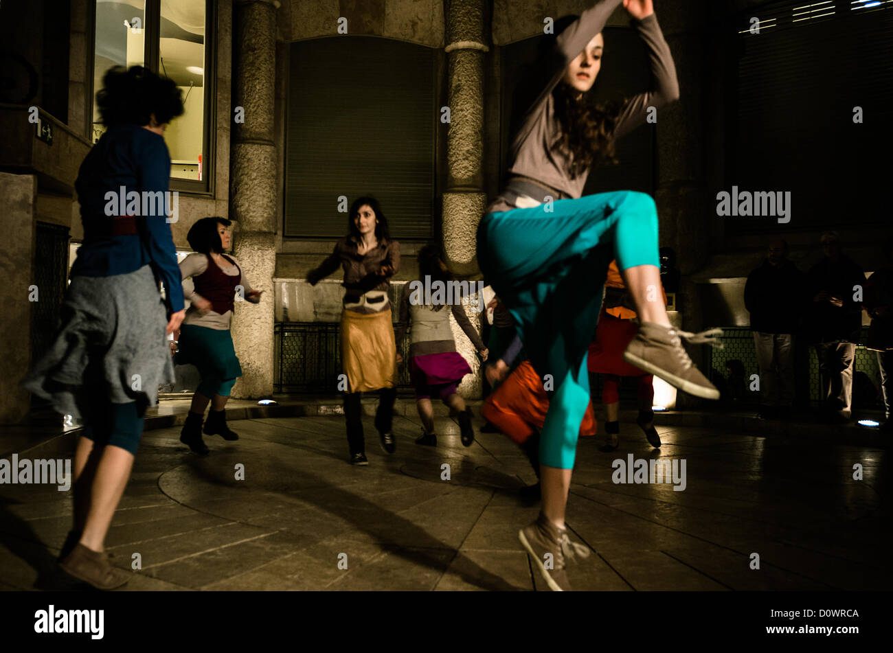 Barcelona, Spain. 1st December, 2012. Dancers from various dance ...