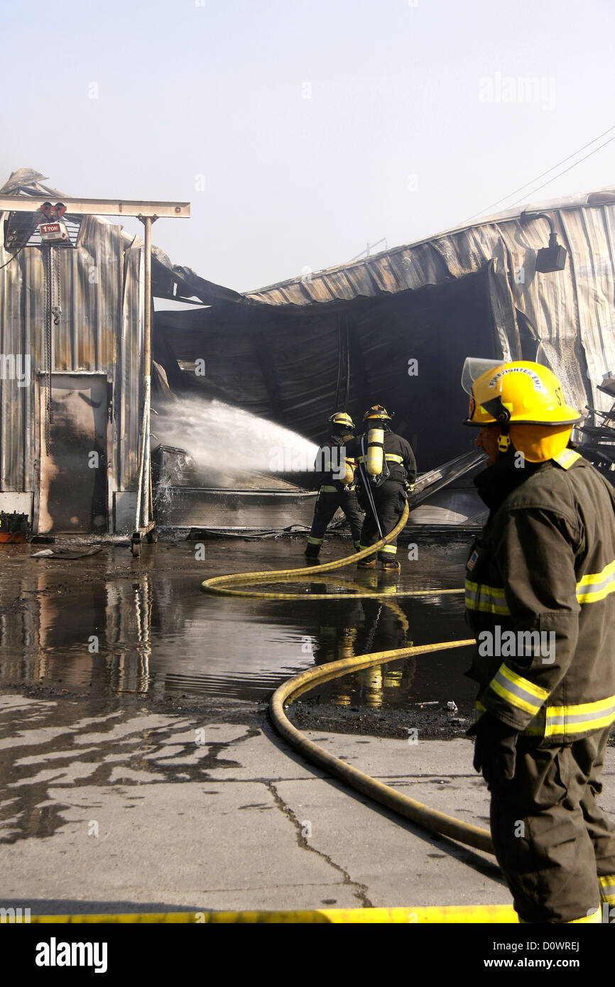 Selland Construction Commercial Structure Fire Stock Photo - Alamy