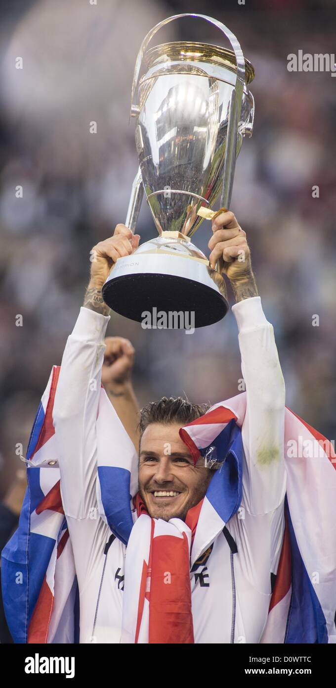 David beckham galaxy trophy hi-res stock photography and images - Alamy