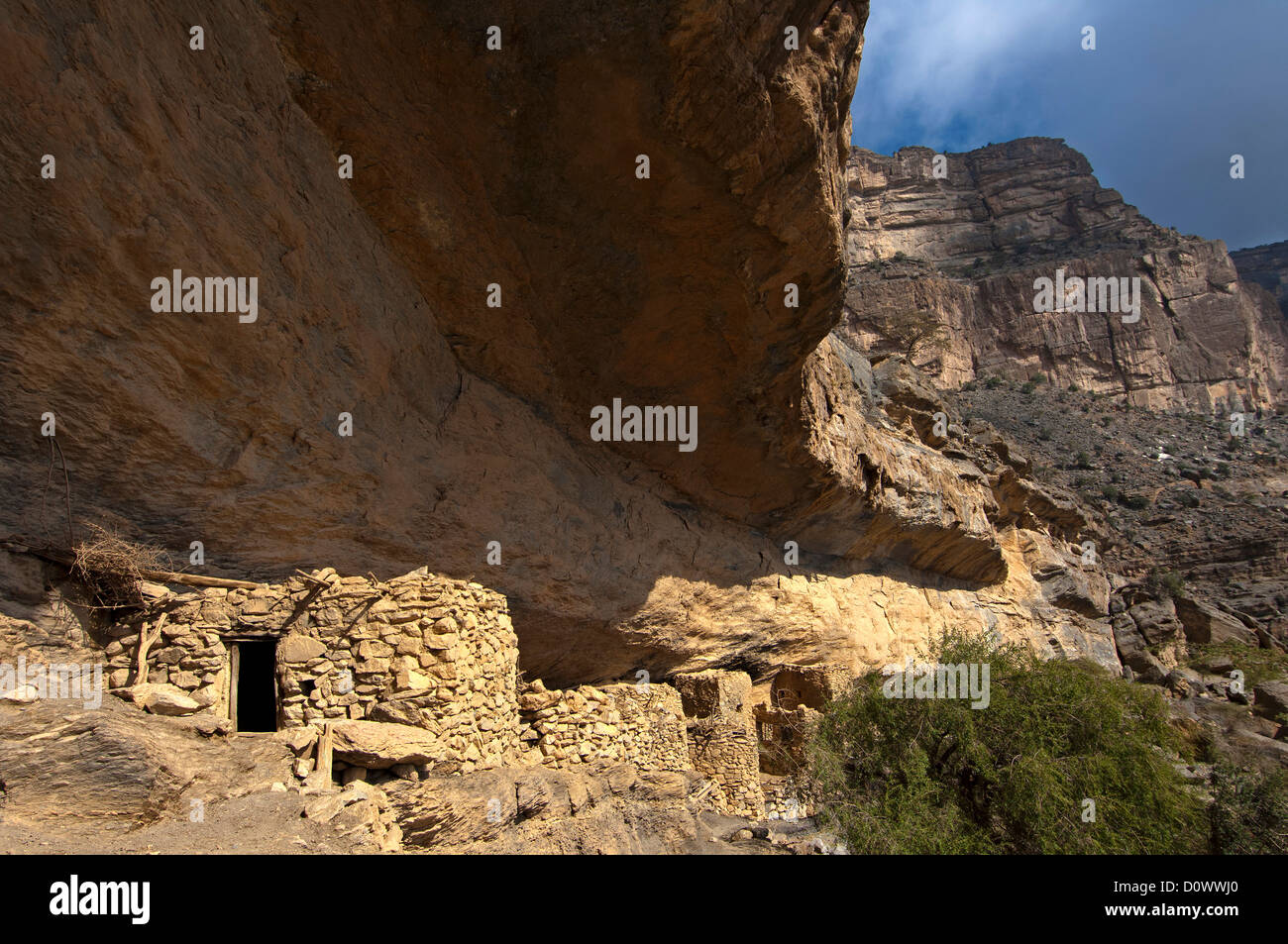 Stone huts of the deserted village of Sap Bani Khamis, Grand Canyon of ...