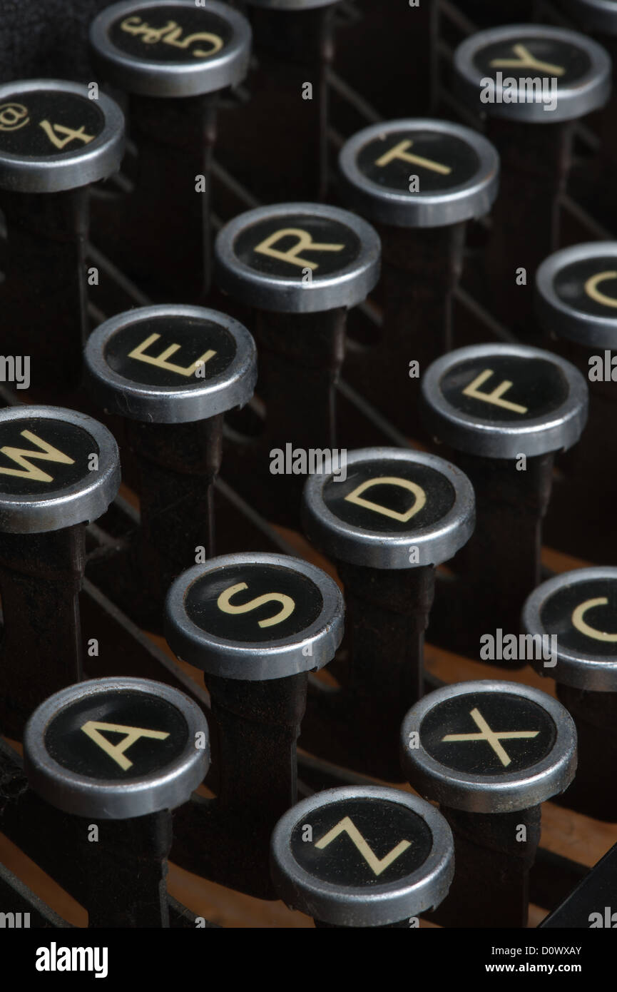 Underwood old fashioned retro typewriter antique manual mass ...