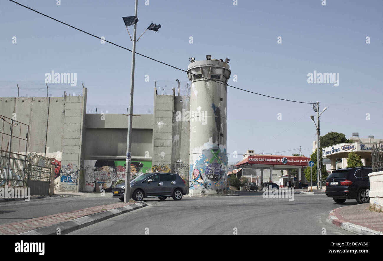 The Separation wall in the West Bank dividing the Jewish and ...