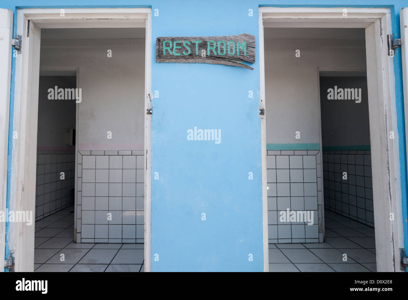 Public rest rooms hi-res stock photography and images - Alamy