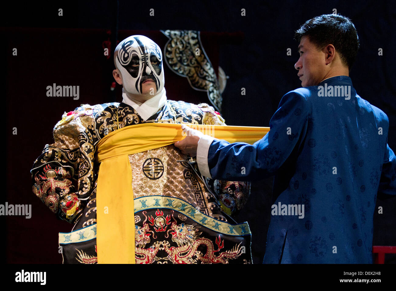 Revolutionary opera china hi-res stock photography and images - Alamy