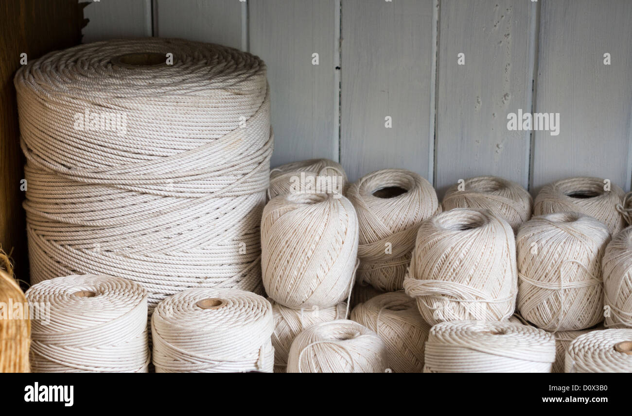 String spool hi-res stock photography and images - Alamy