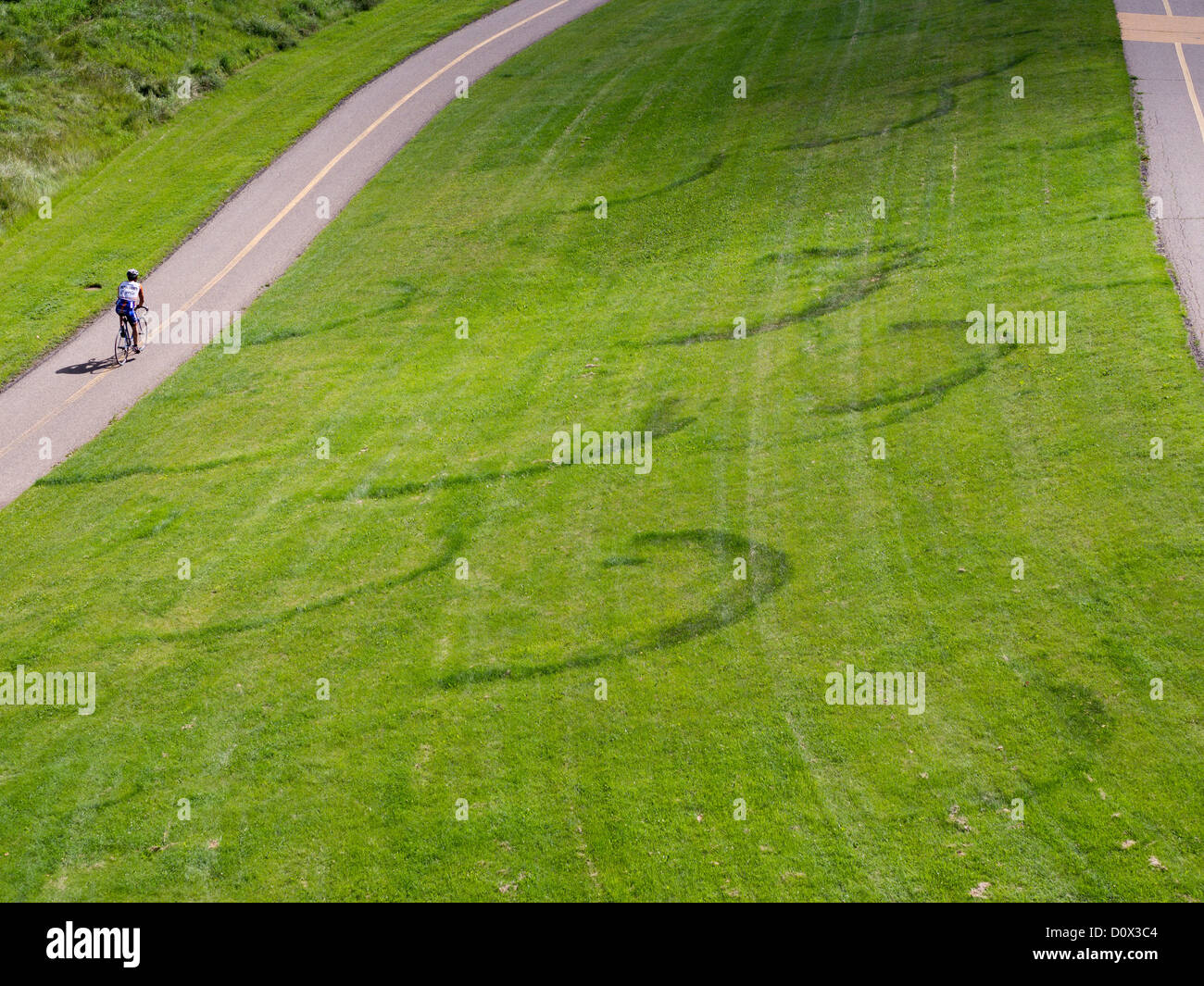 Edmonton green bike hi-res stock photography and images - Alamy