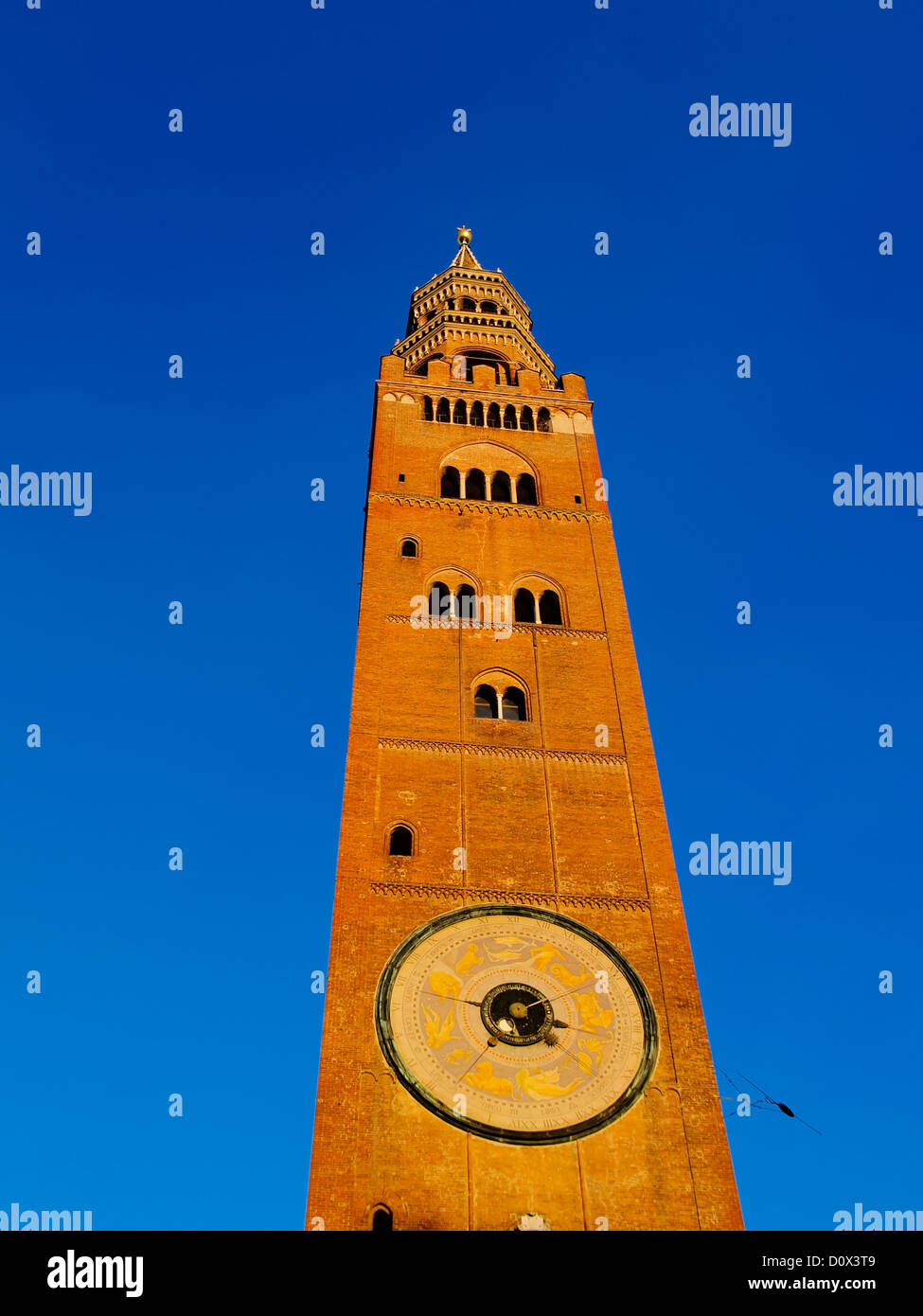 Cremona cathedral lombardy italy hi-res stock photography and images ...