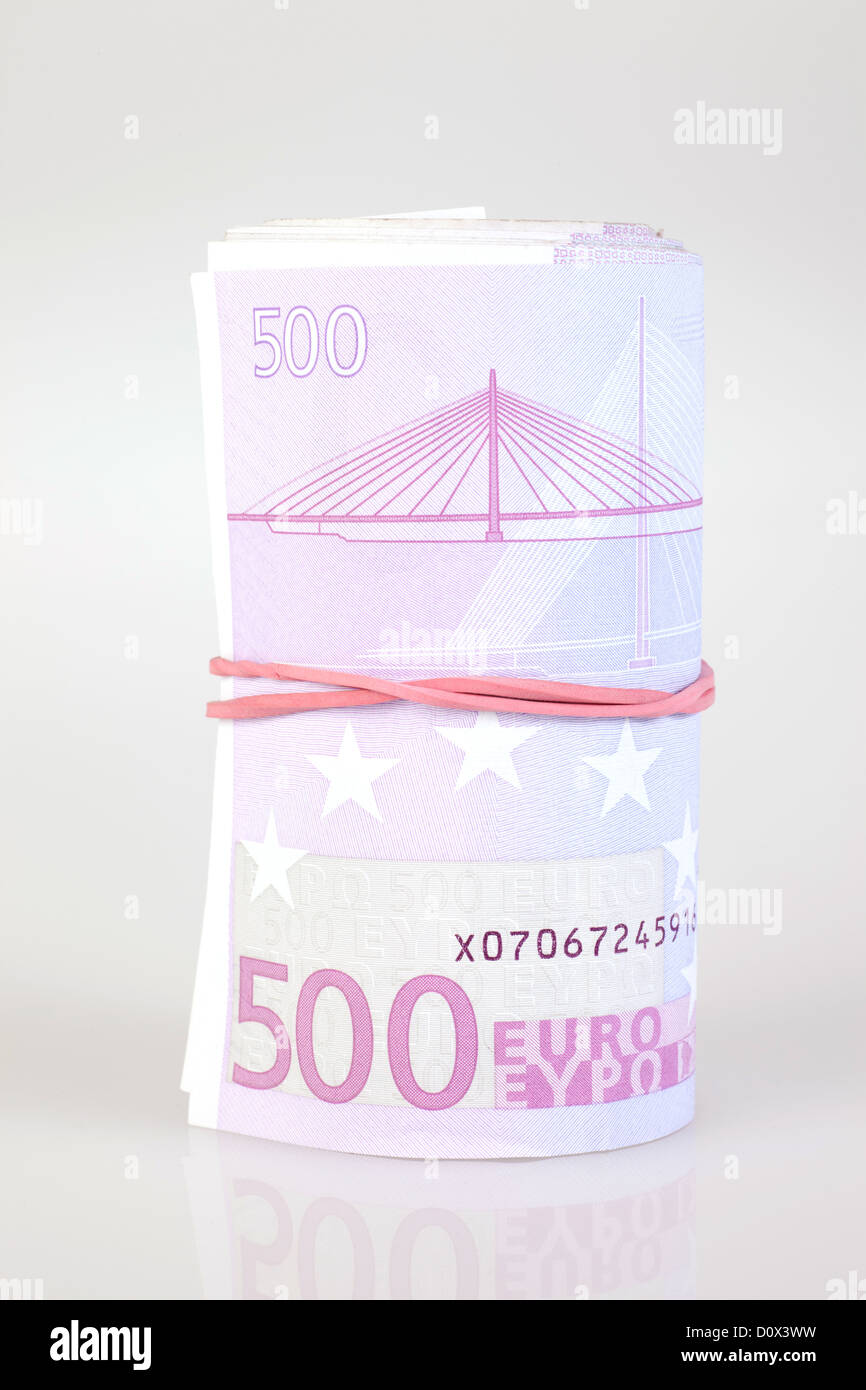 Bundle 500 euro bank notes hi-res stock photography and images - Alamy