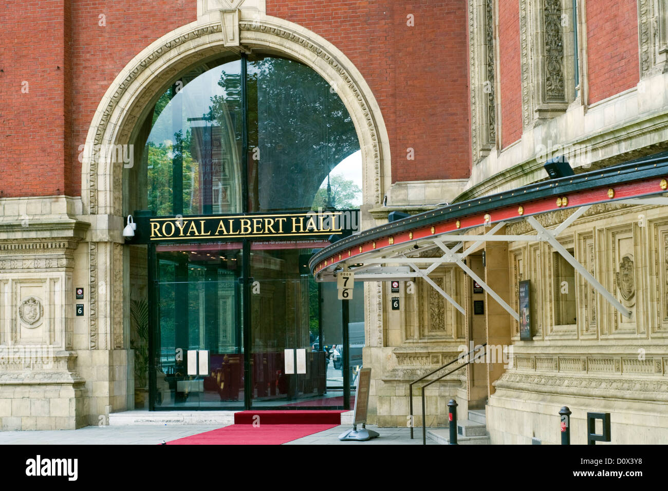 Exterior of the Royal Albert Hall in London, England, UK Stock Photo ...