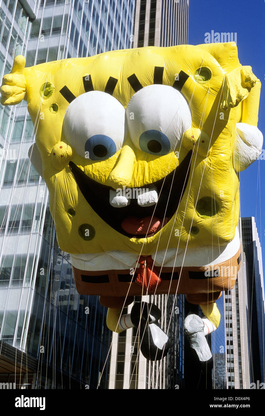 Thanksgiving Parade SpongeBob SquarePants balloon. New York, Central ...