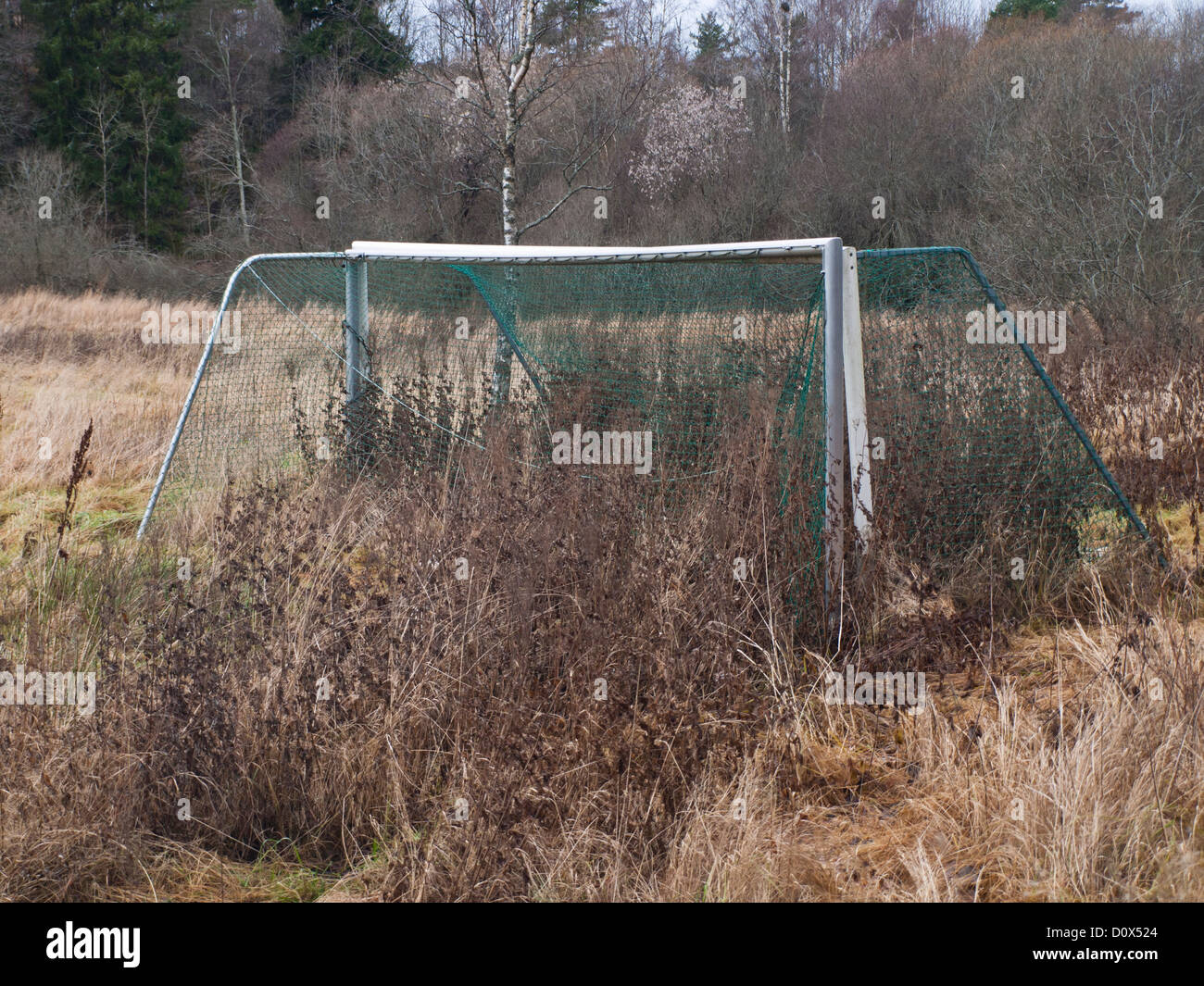 Football Goal Out Of Use In The Weeds Oslo Norway Stock Photo Alamy football-goal-out-of-use-in-the-weeds-oslo-norway-stock-photo-alamy