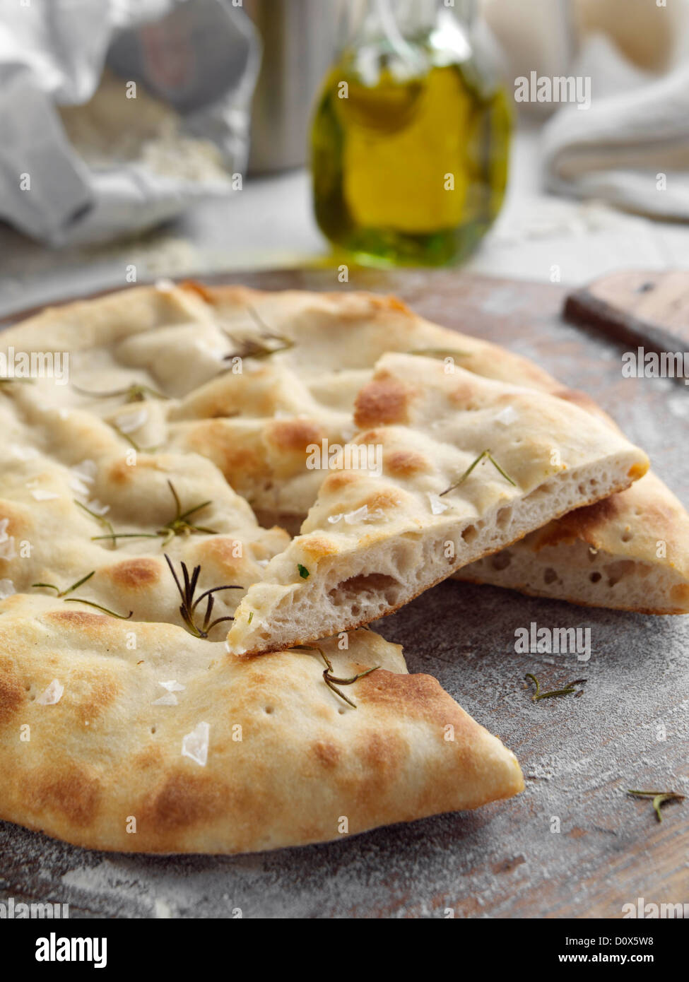 Cooked white pizza finger food hi-res stock photography and images - Alamy