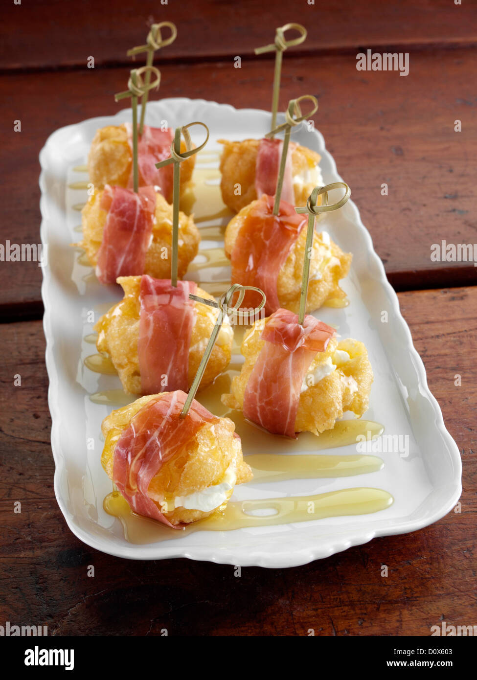 Zeppole fluffy savoury Italian beignets Stock Photo - Alamy